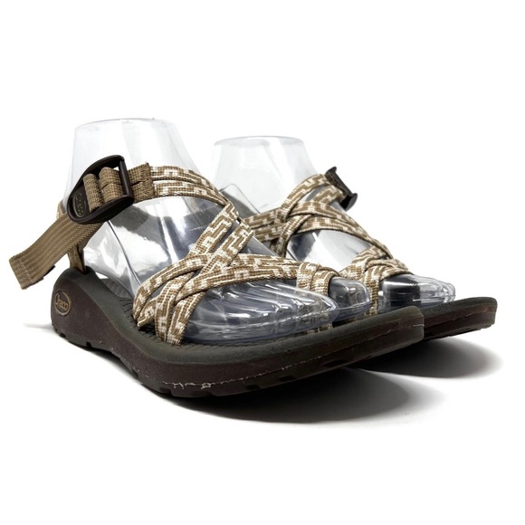 Chaco | Shoes | Chaco Zcloud Beige Tan Tribal Toe Ring Strappy Hiking ...